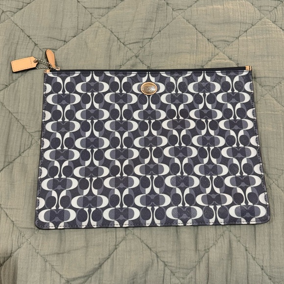 Coach | Bags | Coach Peyton Tech Pouch Signature Logo Tablet Case ...